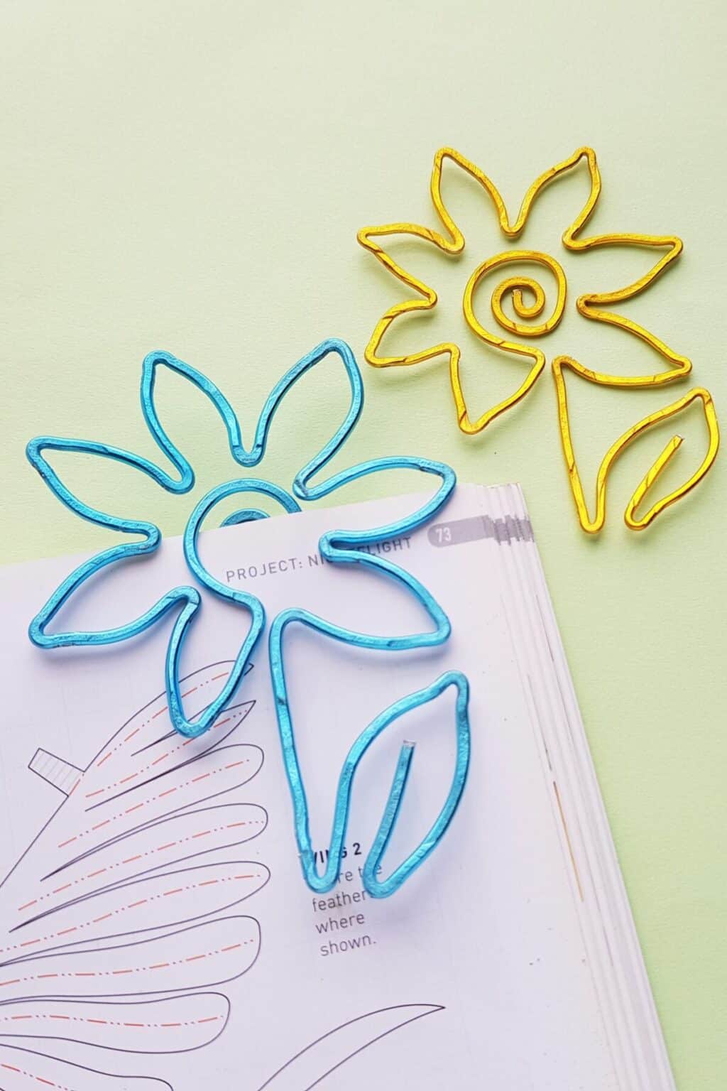 DIY Flower Wire Bookmarks -Easy Wire Craft - Frugal Mom Eh!