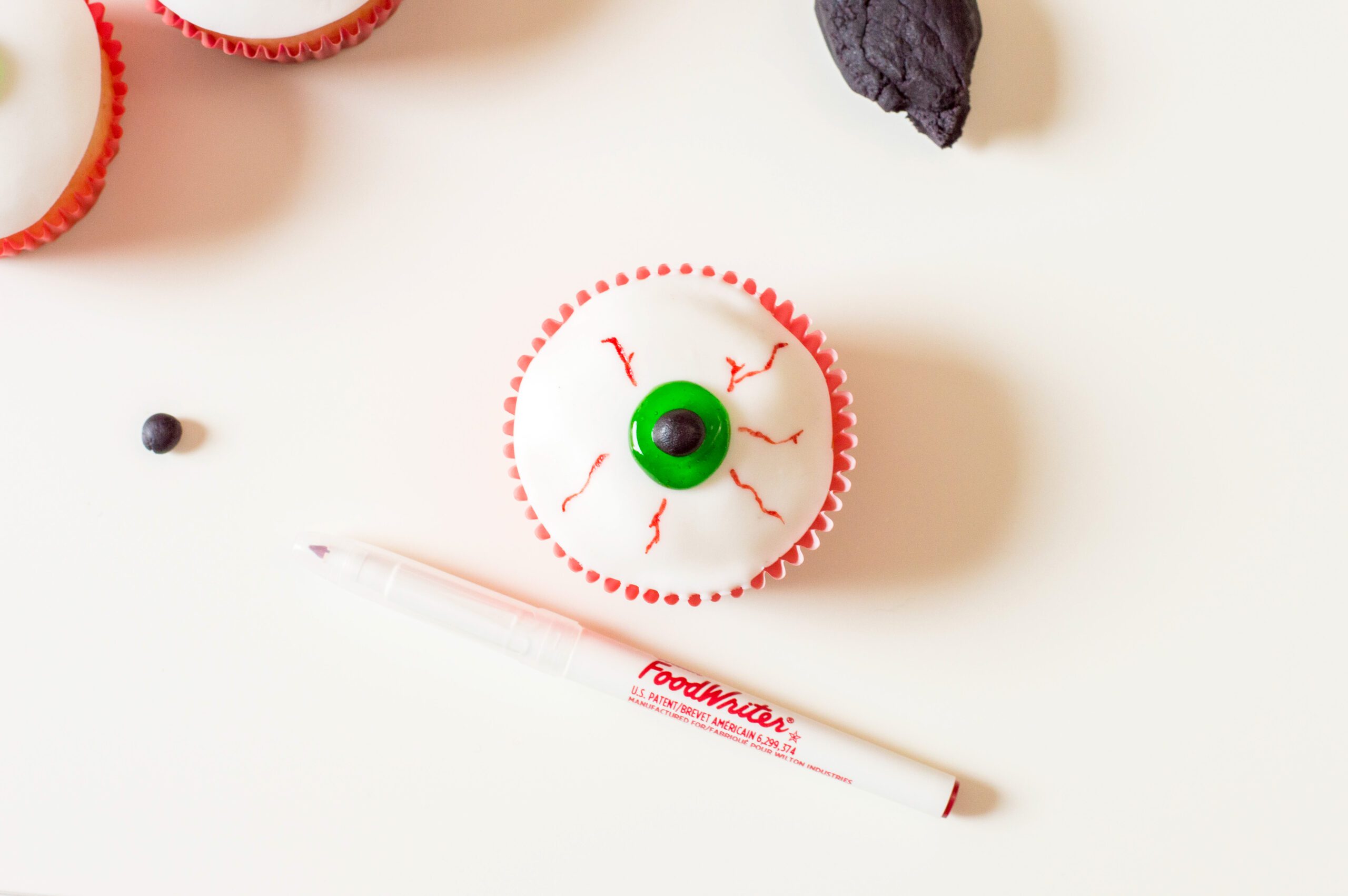 Bloodshot Eyeball Cupcakes for Halloween Recipe - Frugal Mom Eh!