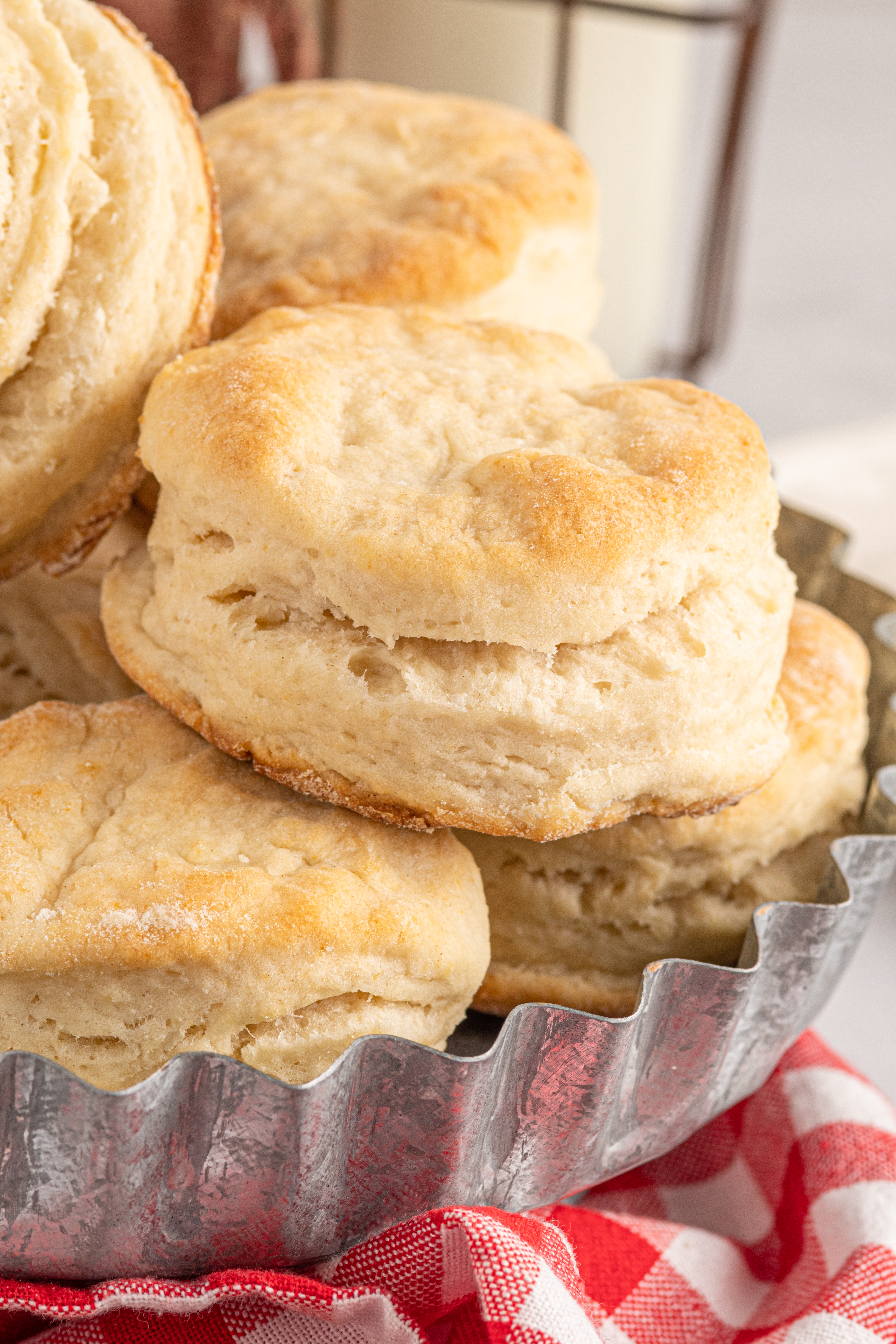 Easy 7-Up Biscuits Recipe - Frugal Mom Eh!