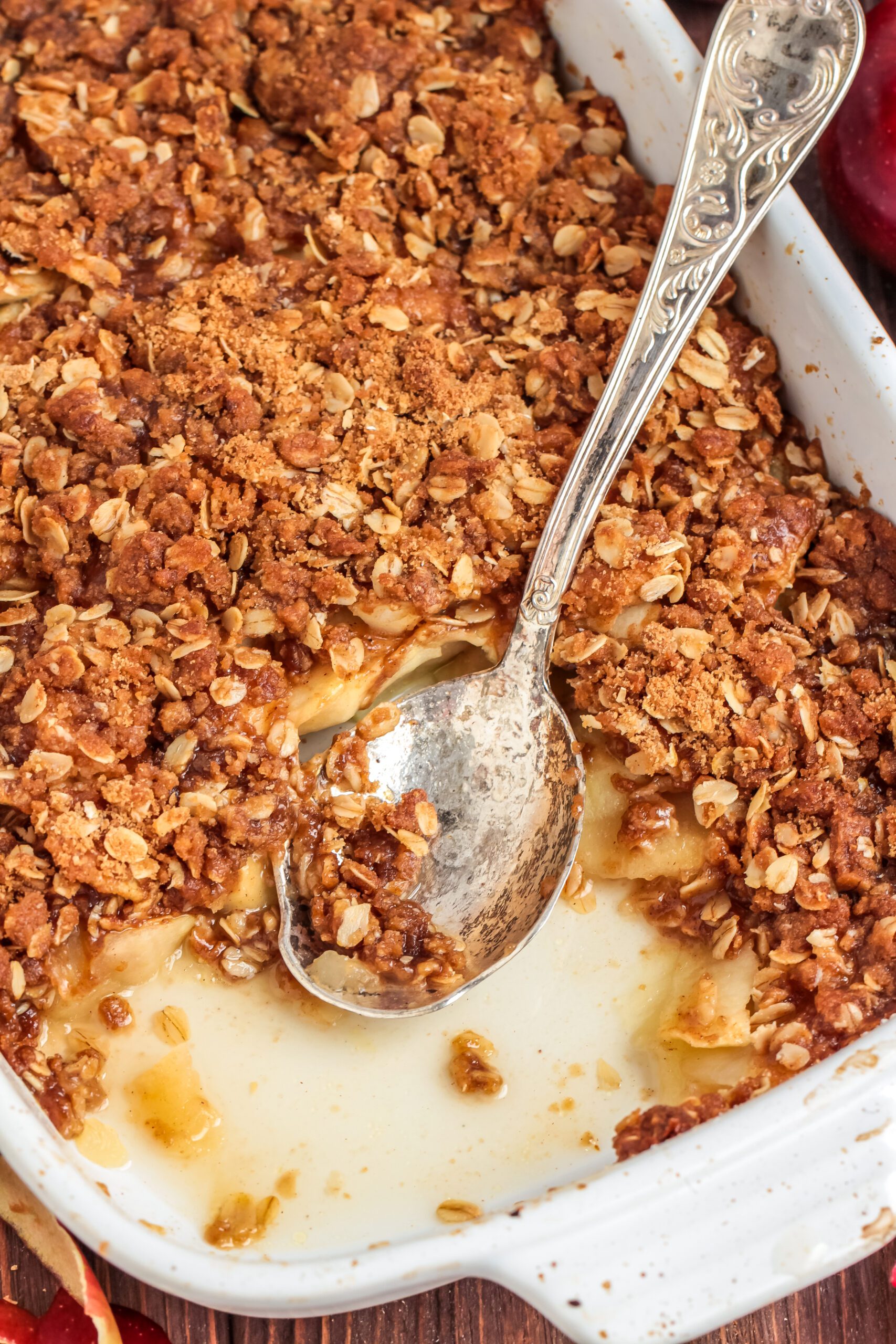 Old Fashioned Apple Crisp Recipe - Frugal Mom Eh!
