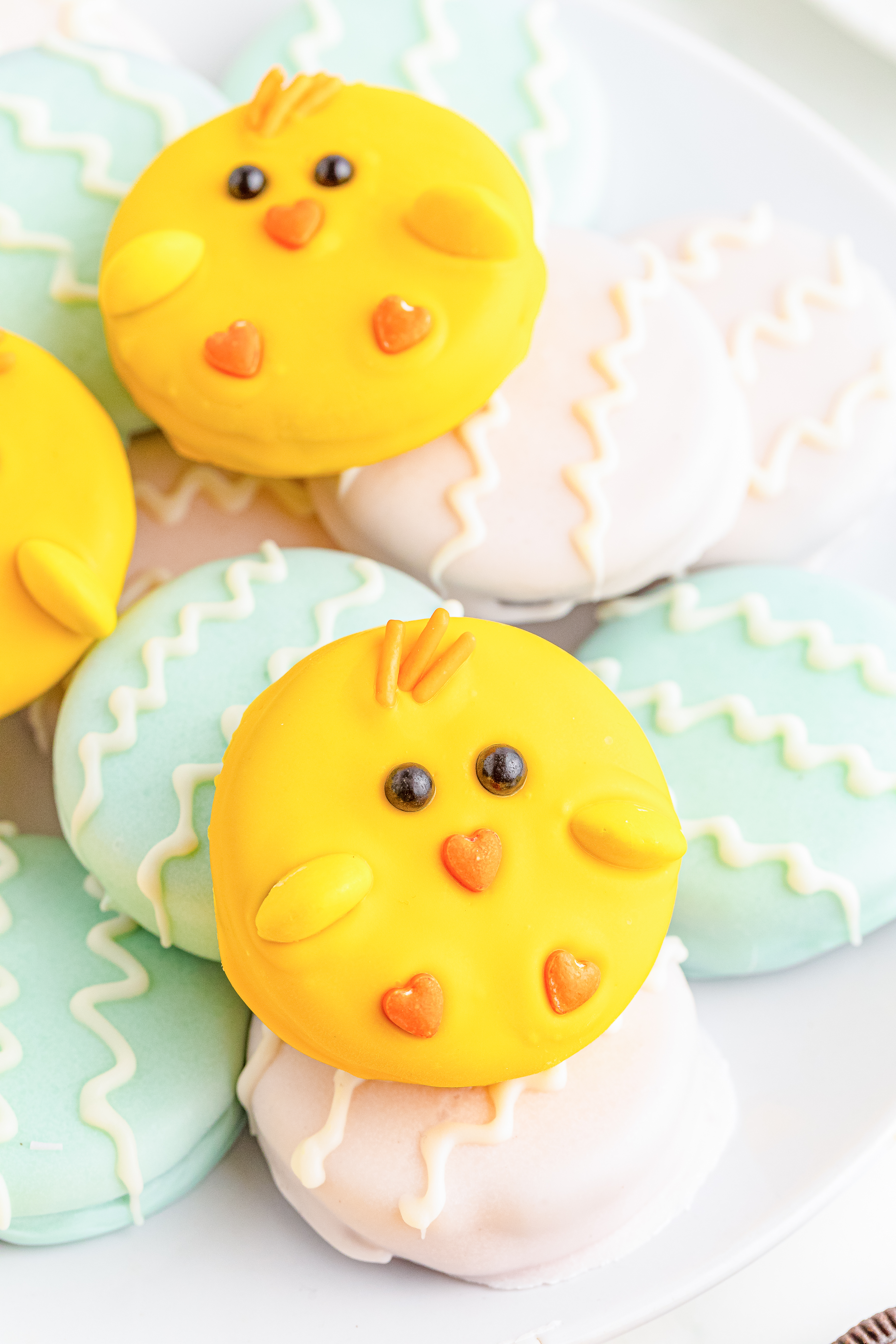 Easter Chocolate Covered Oreos Recipe - Frugal Mom Eh!