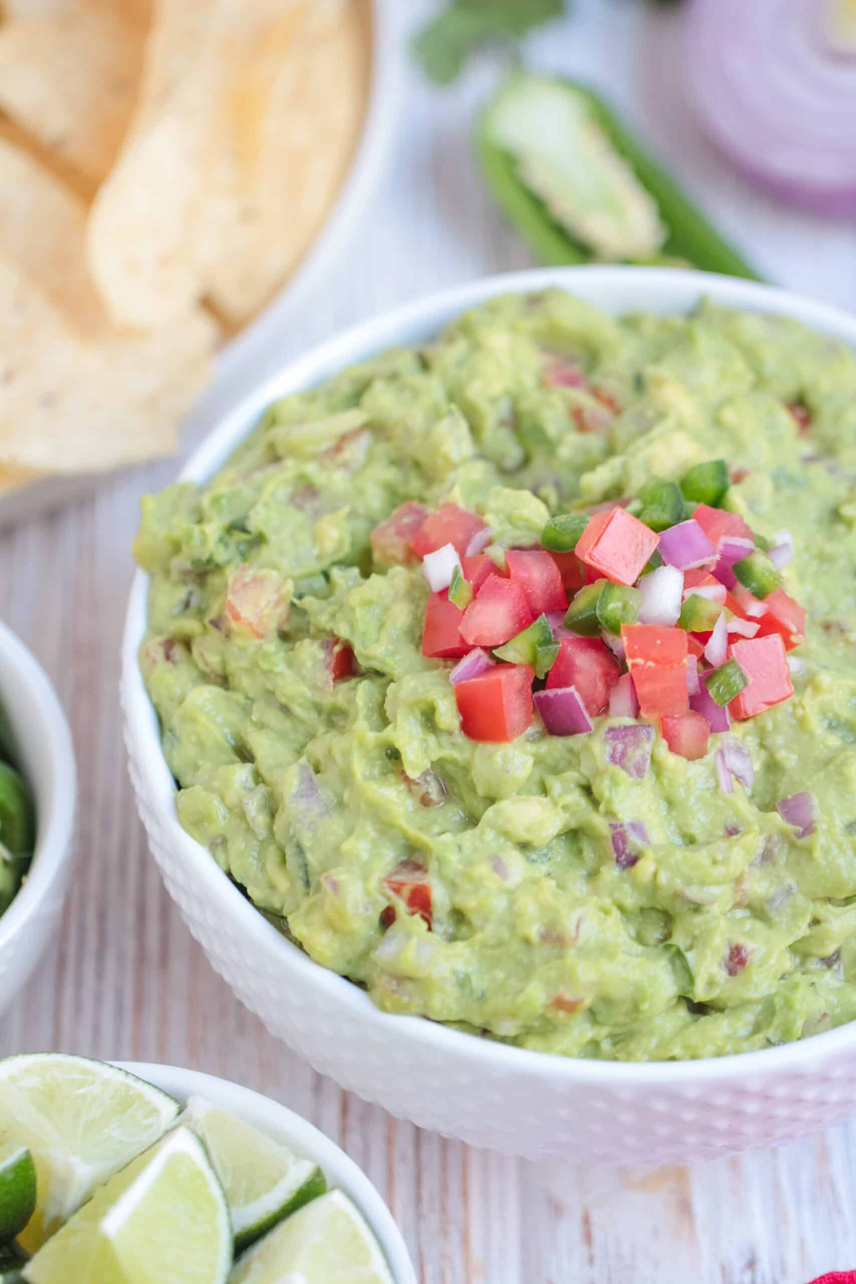 Chunky Guacamole Recipe - Frugal Mom Eh!